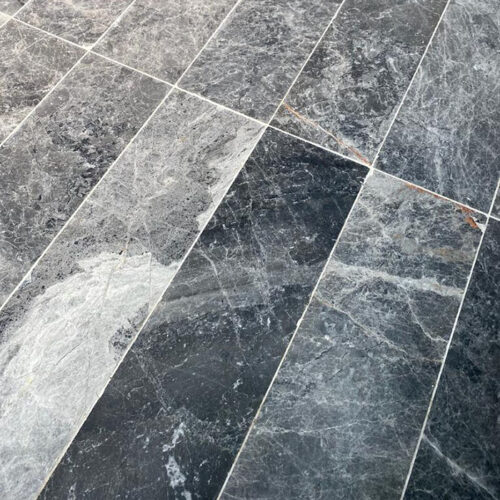 Kahani Bluestone - Manstone Australia